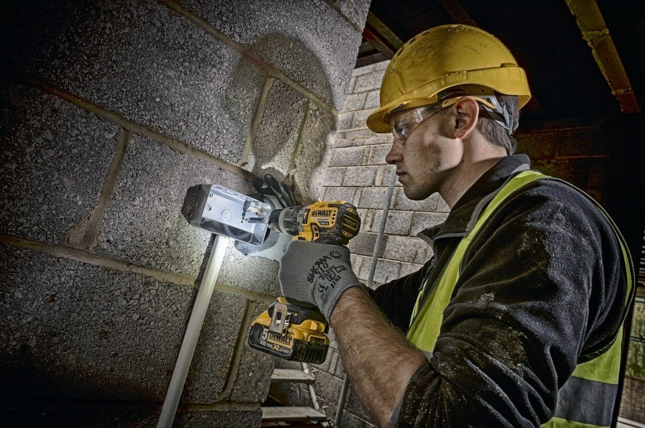 Dewalt DCD791P2-QW 18V/5.0Ah Kömürsüz Çift Bataryalı Darbesiz Matkap ...